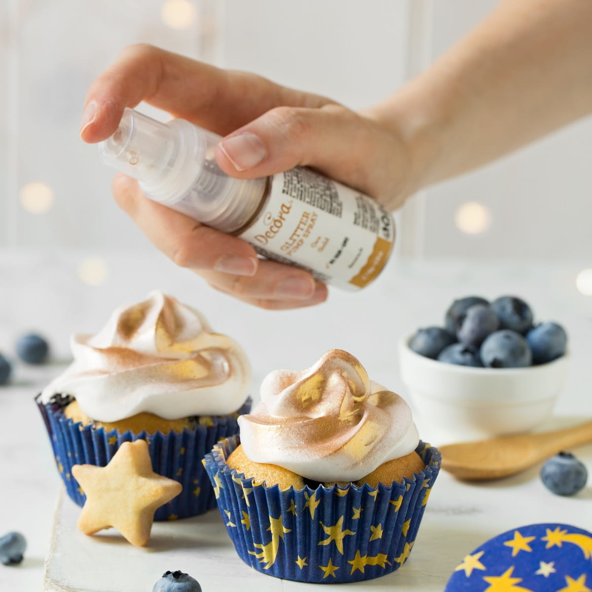 Decora pyłek brokatowy w sprayu - złoty - 10g - Sklep BakeShop